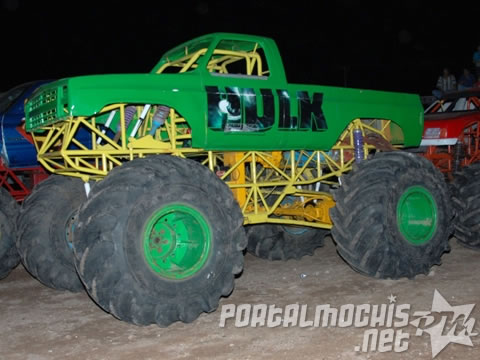 Xtreme Show Monster Trucks