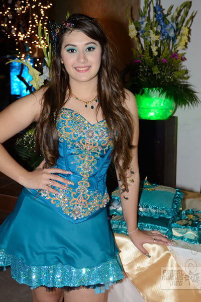 XV Años de Lesly González